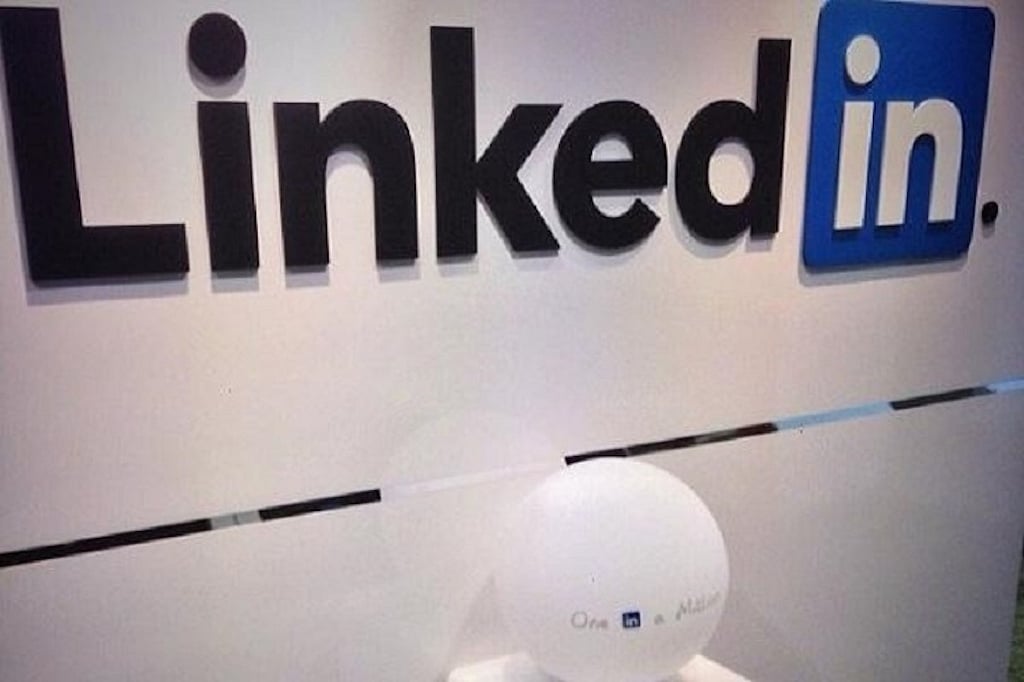 LinkedIn to cut around 960 jobs amid slowdown in hiring due to COVID-19