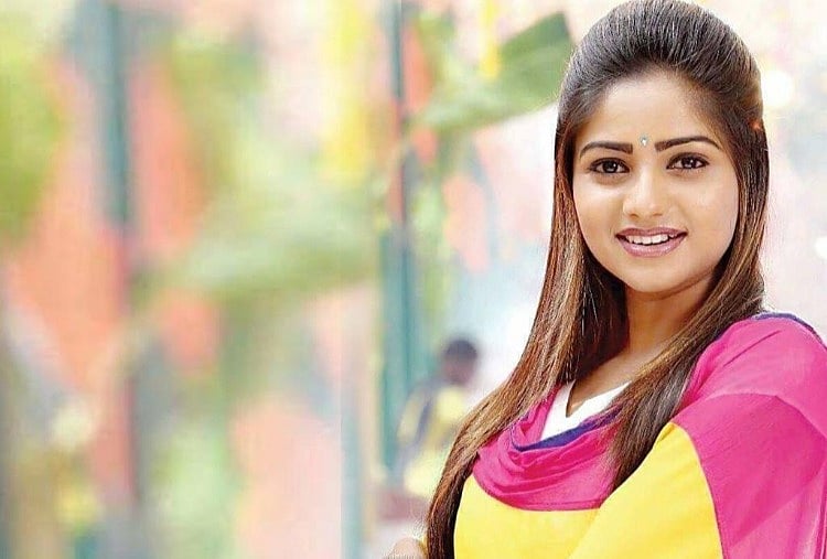 Kannada actor Rachita Ram to debut in Tollywood