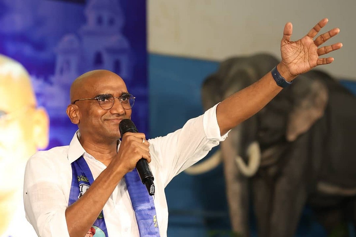 Rs Praveen Kumar Quits Bsp Shocking Decision Amidst Alliance With Brs
