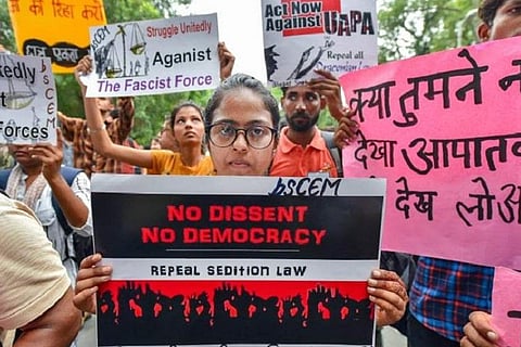 Right to dissent