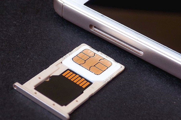 Shipments of eSIM-capable smartphones to double in India in 2020: CMR