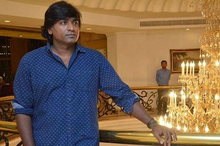 Vijay Sethupathi goes clean shaven for maiden production 'Junga'