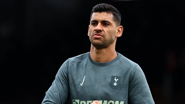 Tottenham to 'cash in on Romero' to sign £50m Premier League star