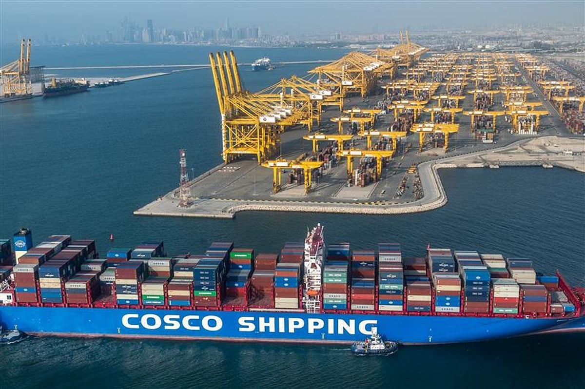 COSCO SHIPPING Holdings Reshuffles Senior Management