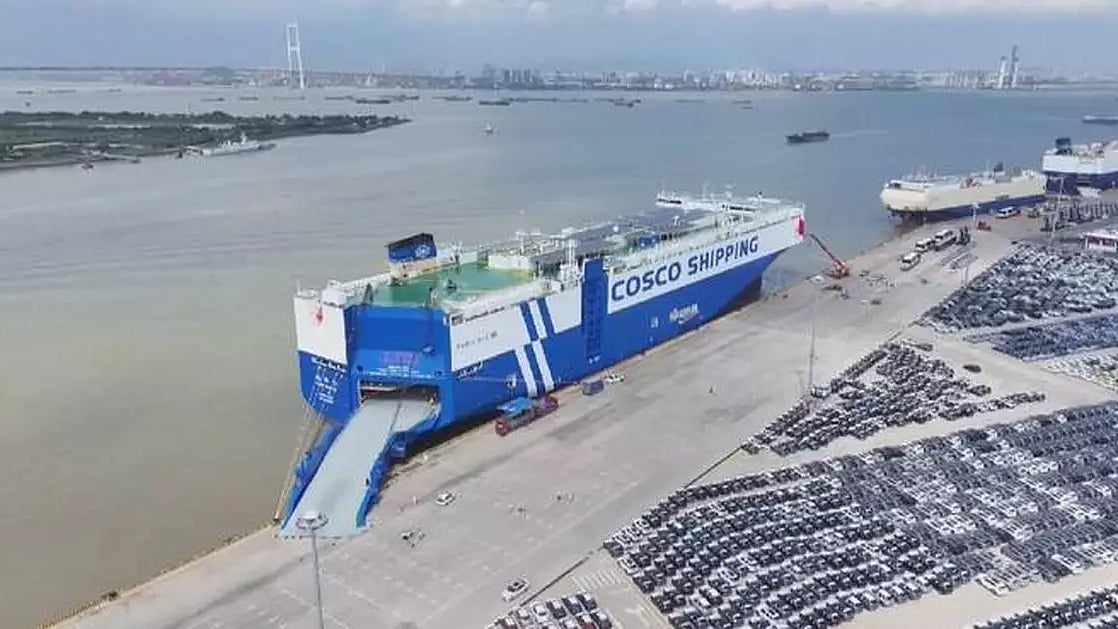 COSCO Launches its Largest LNG and Solar-Powered Pure Car and Truck Carrier