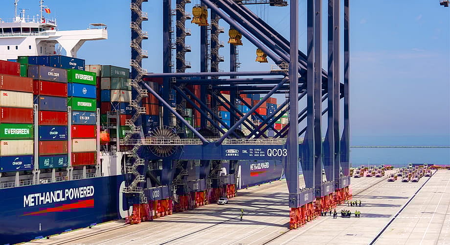 CMA CGM Iron Makes Historic Call at CMA Terminals Khalifa Port, Abu Dhabi