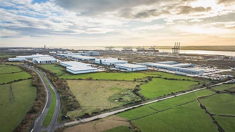 DP World Set New Container Handling Record at London Gateway