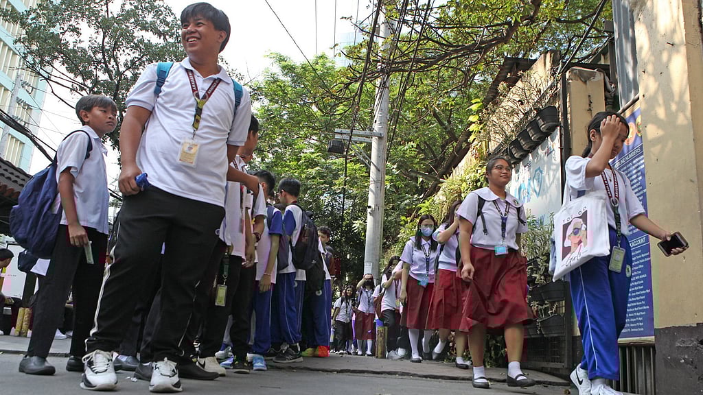 DepEd starts senior high curriculum consultation