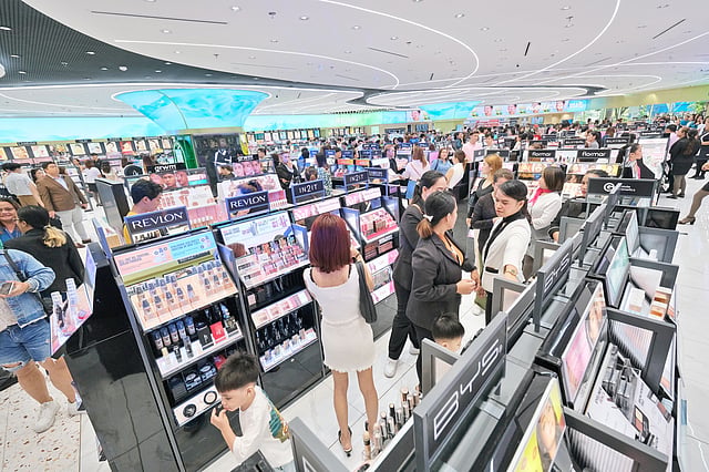 Watsons further grows, now with 1,200 stores