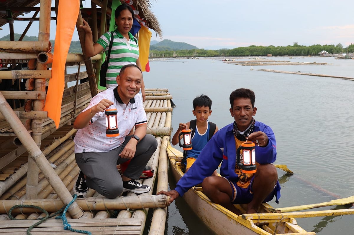 Small lamps, big potential: One Meralco Foundation empowers Capiz ...