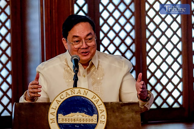 President Marcos receives the Murillo Velarde 1734 Map