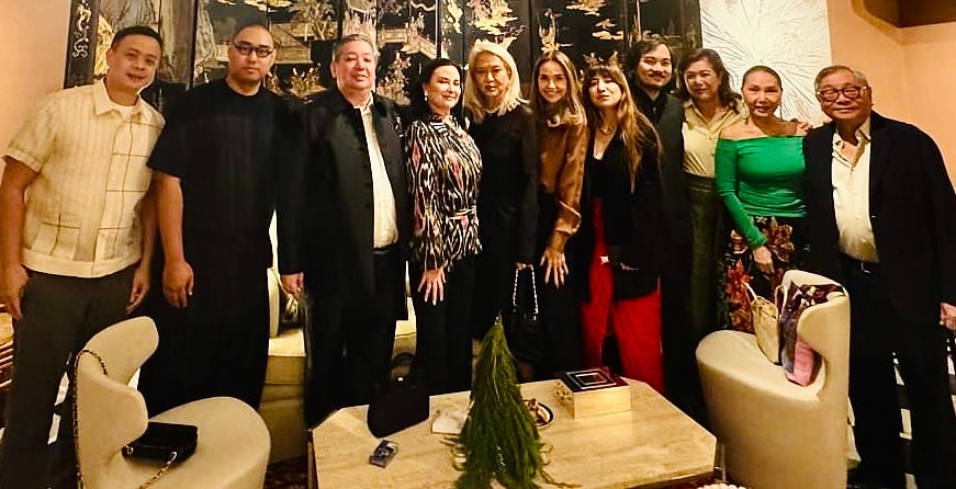 Jonathan Matti Hosts Gilded Christmas Dinner at Vetted with Fine ...