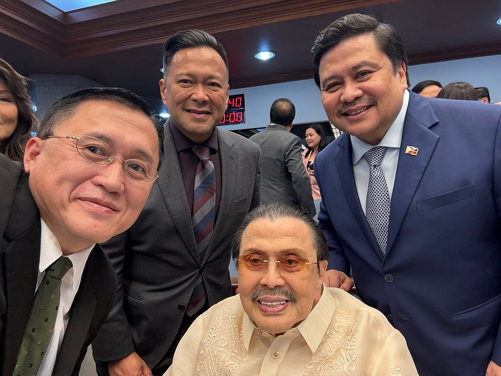 Senate Honors Joseph Estrada and Loi Ejercito for Advocacy for the Poor