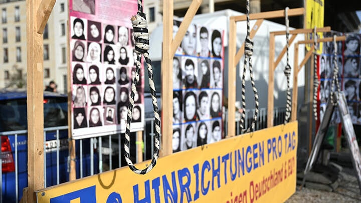 Gallows state Iran executed 975 in 2024