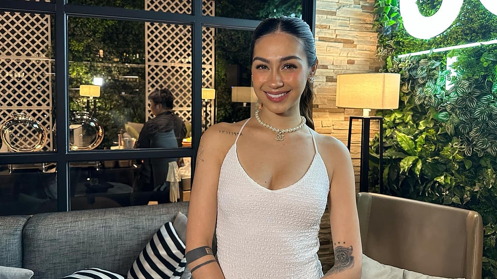 Uninvited mother of Zeinab goes ballistic