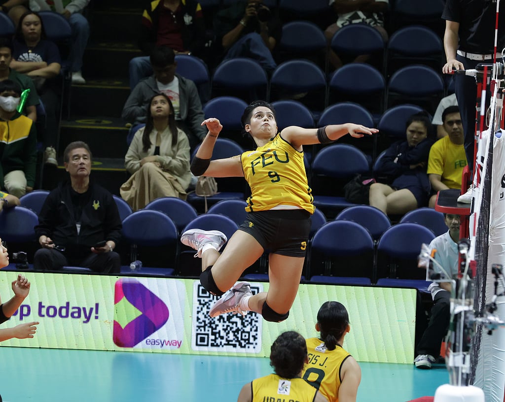 FEU Dominates UP in UAAP Season 87 Volleyball, Strengthens Final Four Bid