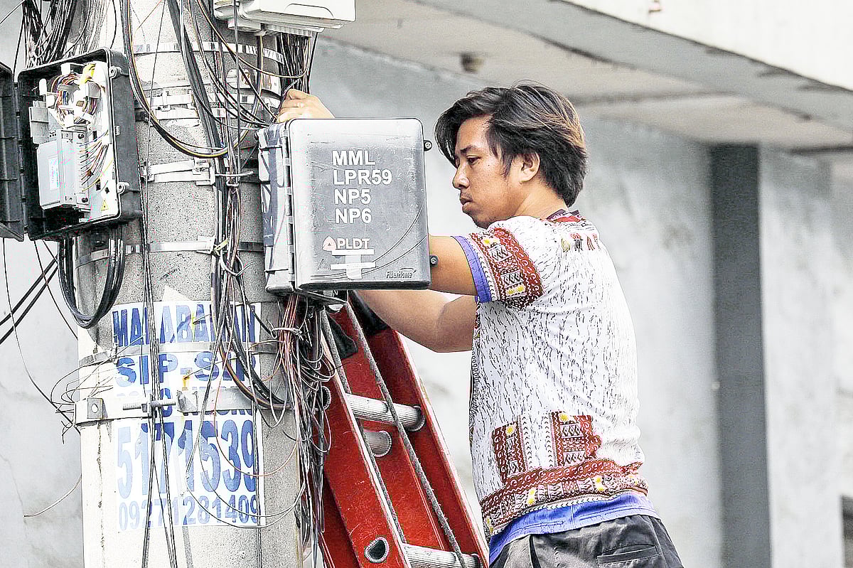 DICT sets sights on 50K free WiFi zones