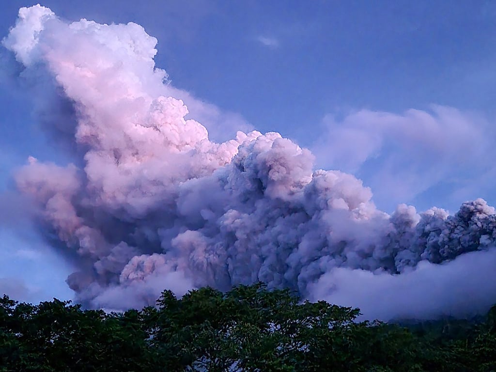 Bulusan eruption prompts upgrade to Alert Level 1