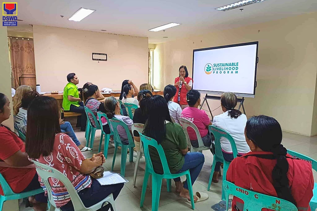 Over 200,000 Filipinos receive livelihood support
