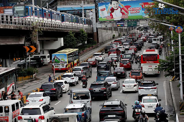 Heavy traffic along Edsa Southbound as MMDA implements measures
