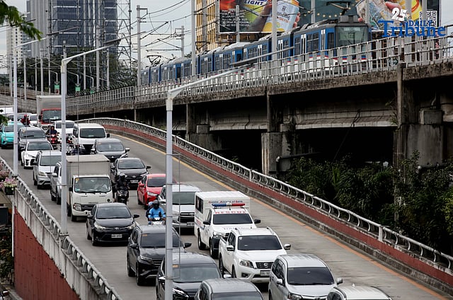 Heavy traffic along Edsa Southbound as MMDA implements measures