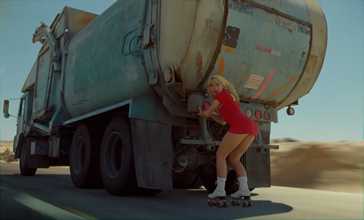 Sabrina Carpenter says her ‘Manchild’ MV shoot turned chaotic after mishap