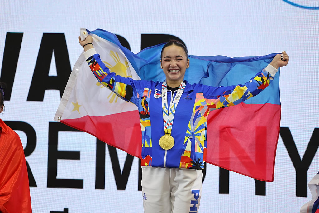 Finnegan survives scare, defends SEAG vault crown
