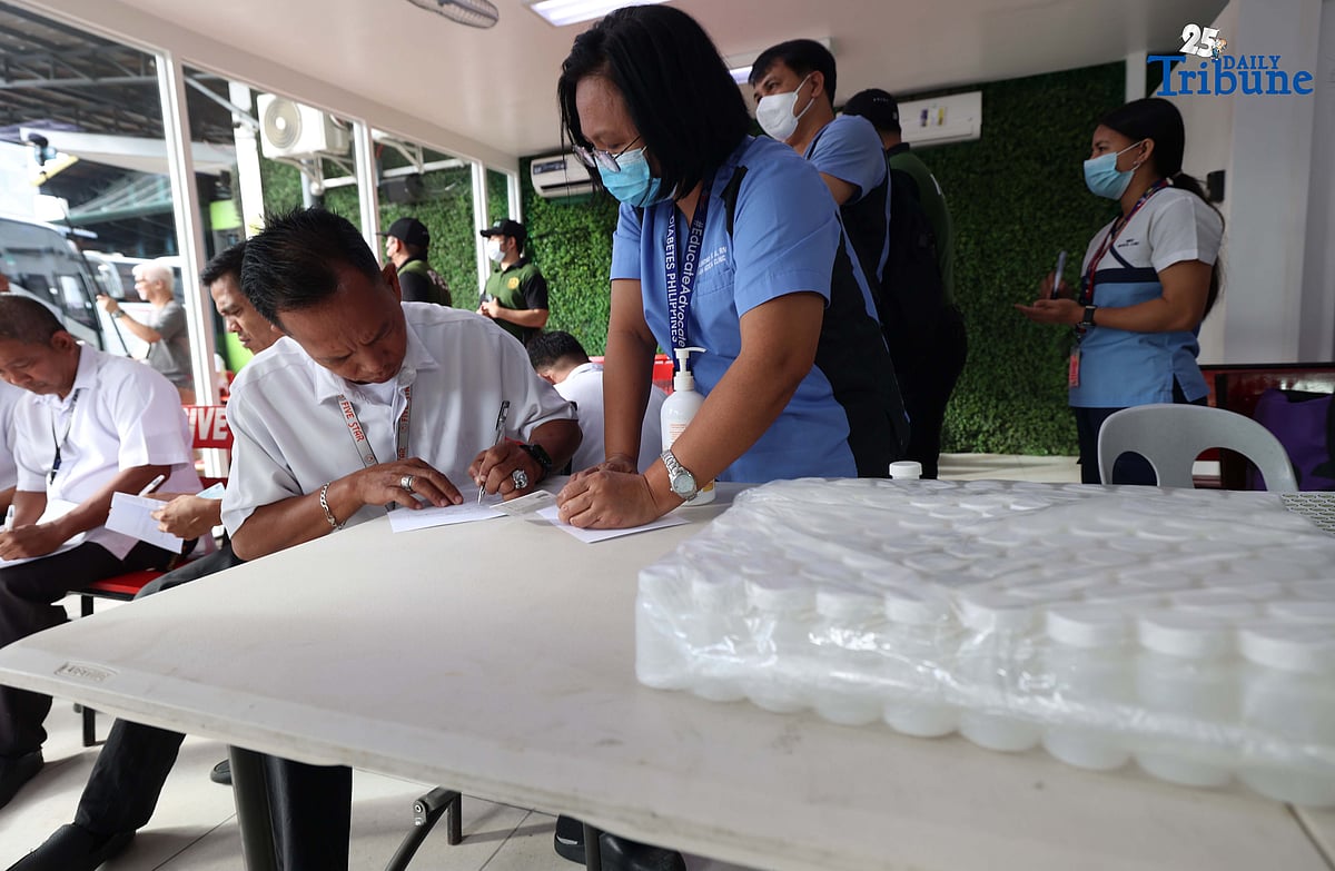 PDEA conducts random drug tests on bus drivers amid holiday rush