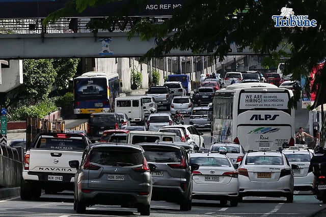 Moderate traffic reported on EDSA southbound in Quezon City