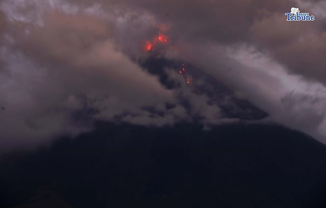 Mayon logs rockfalls, pyroclastic flows Monday