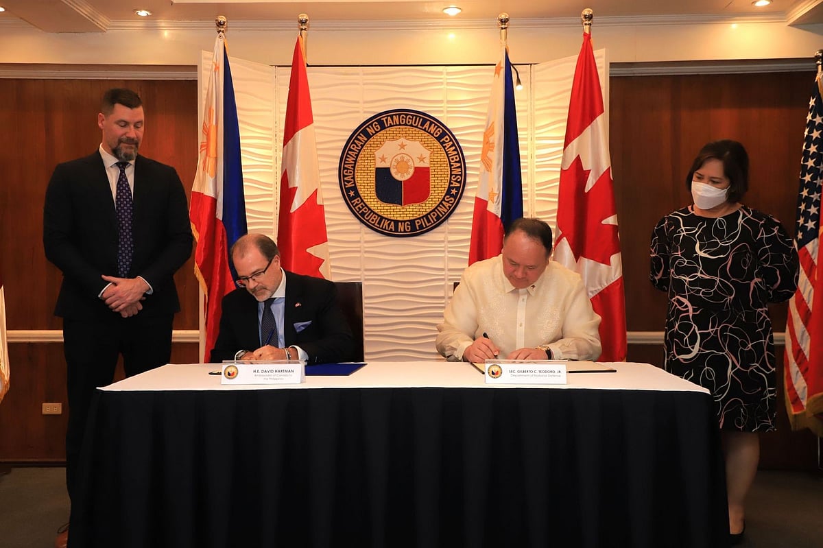 Phl, Canada deepen ties, sign defense cooperation agreement