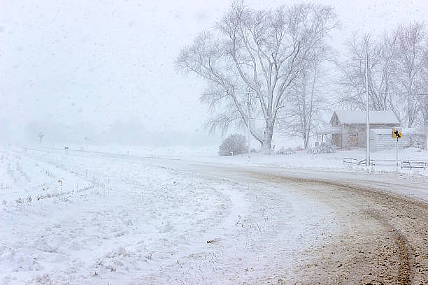 Winter storm mars Republican primary