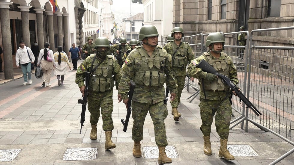 Ecuador crime gangs declare war on gov’t