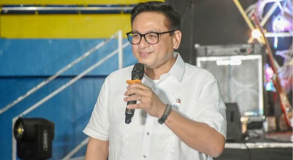 Biazon commemorates father’s death anniversary