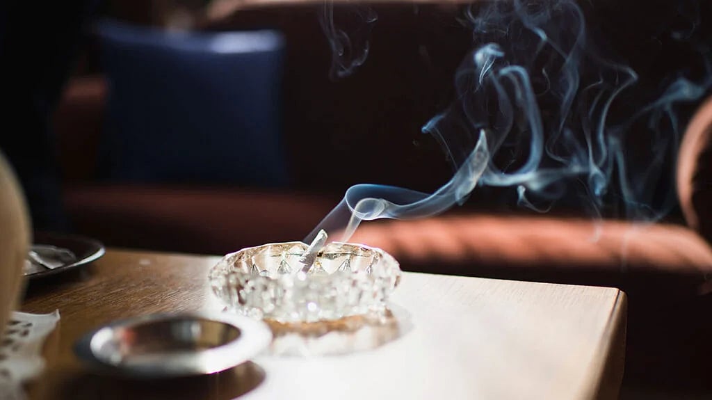 Expert warns vs dangers of thirdhand smoking