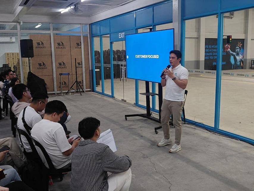 Angkas mounts challenge: ‘Angcars’