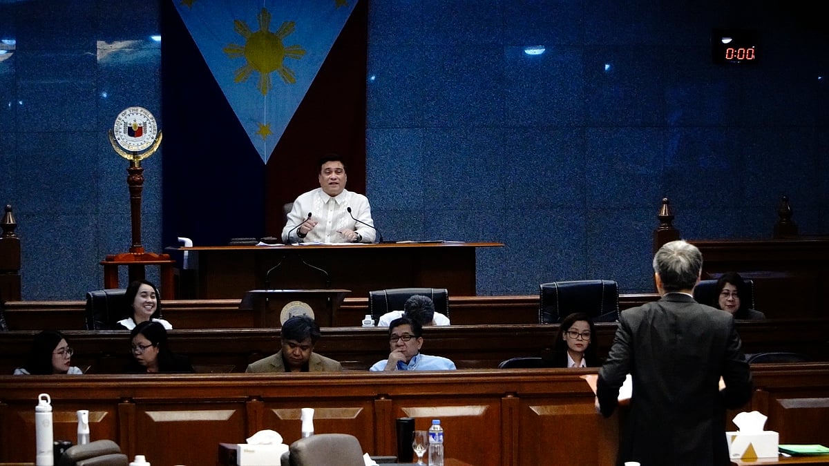 Senate Tackles P100 Minimum Wage Hike For Private Sector
