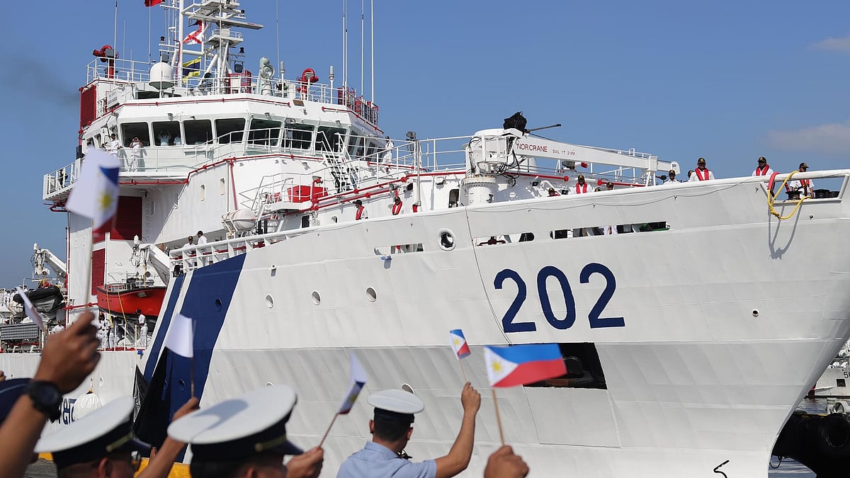 Indian Coast Guard ship arrives in Manila