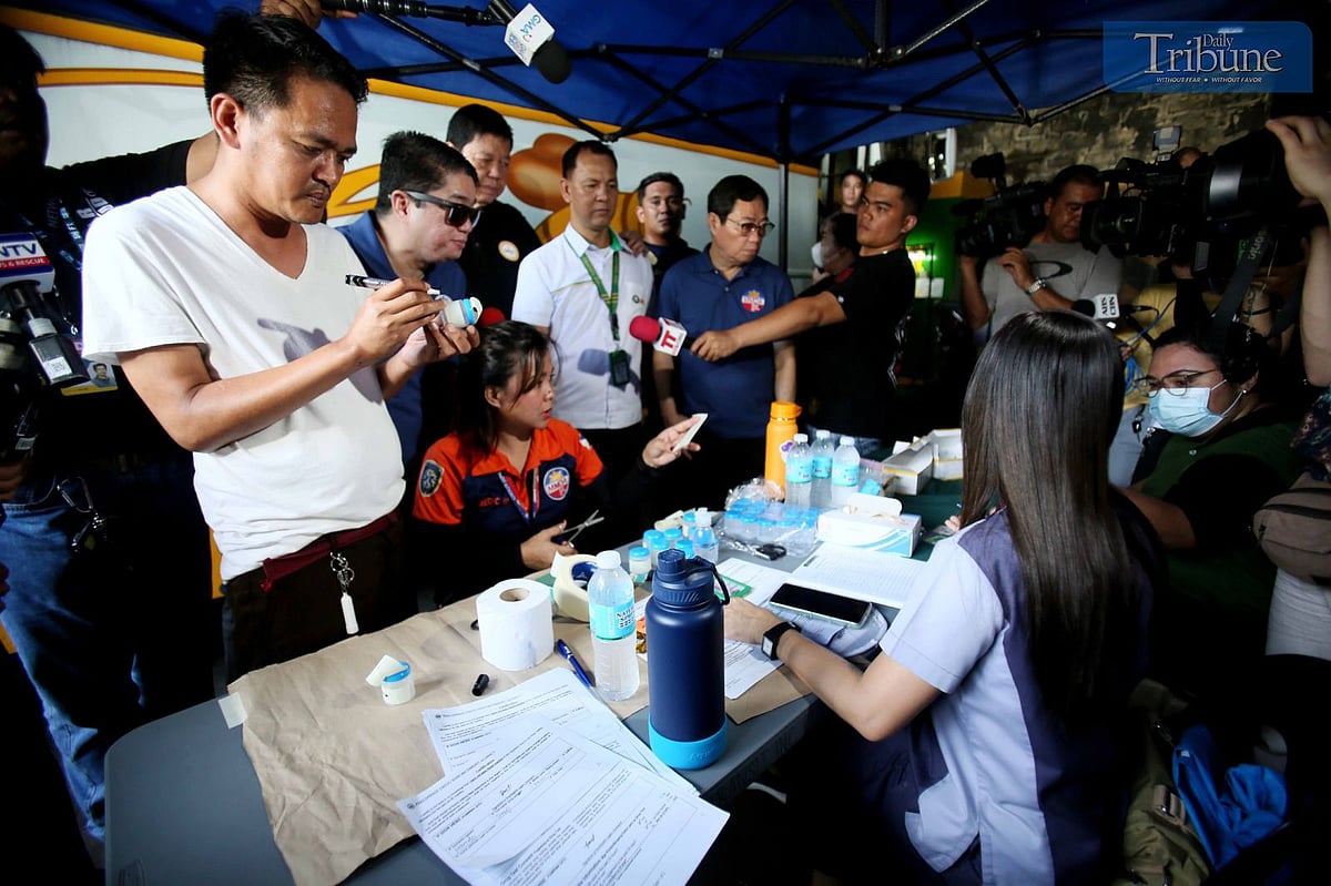 MMDA chief inspects drug-testing area