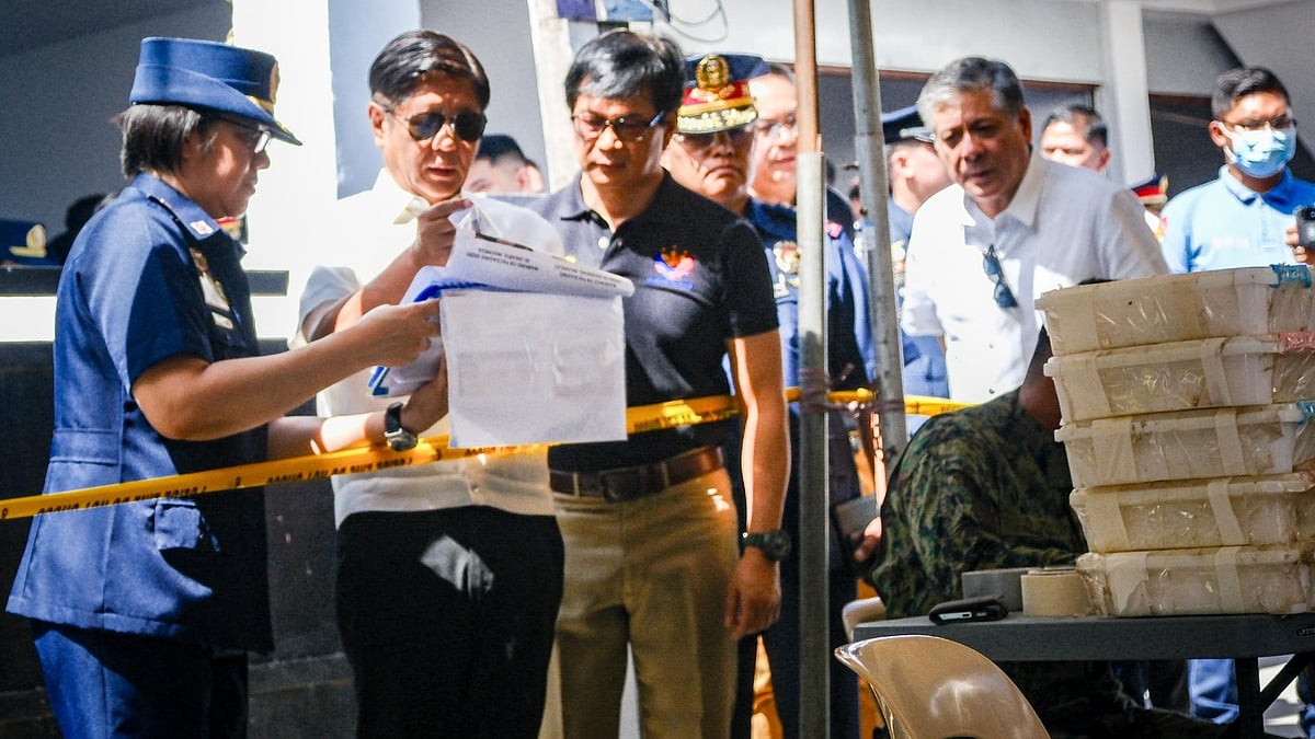 Marcos warns illegal drug syndicates