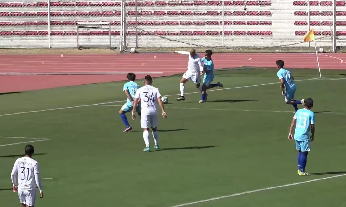 Stallions stay on top