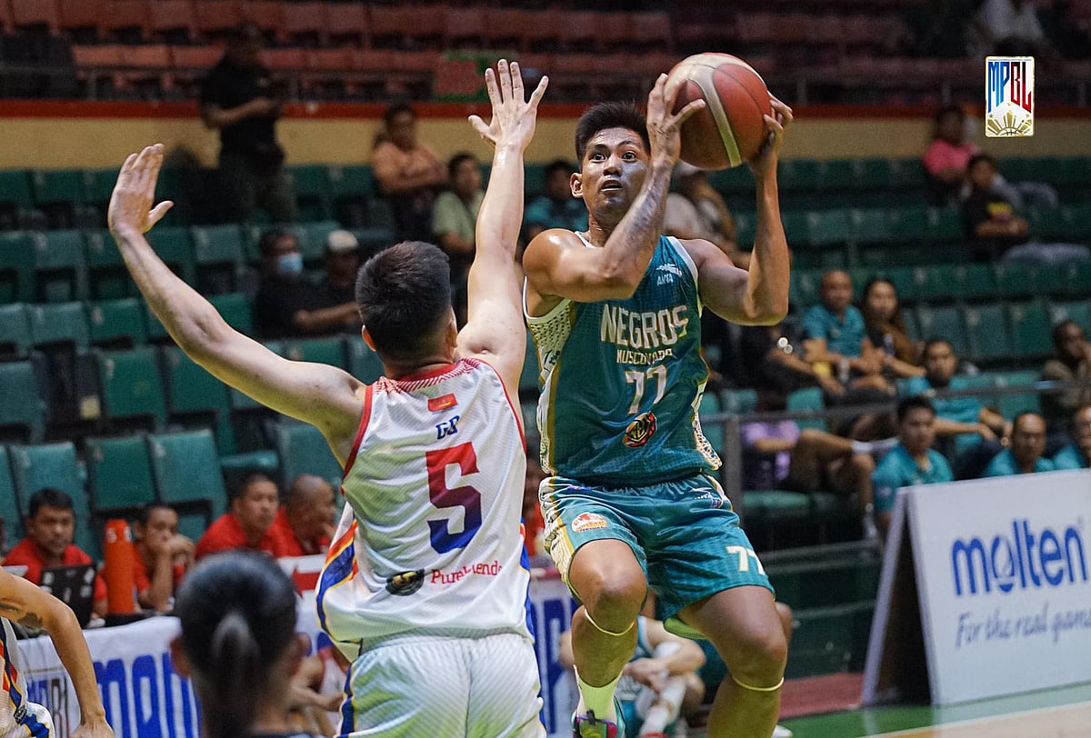 Zambo, Negros share MPBL lead