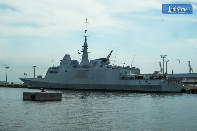 French ship docks in Manila
