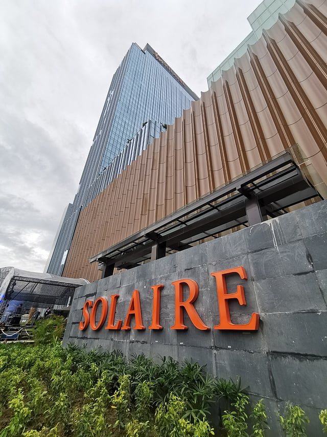 $1-B Solaire resort opens, levels up fun: First of its kind in QC