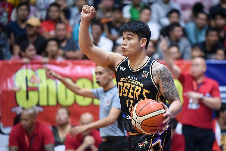 ‘Hail Mary’ shot lifts Davao Occidental