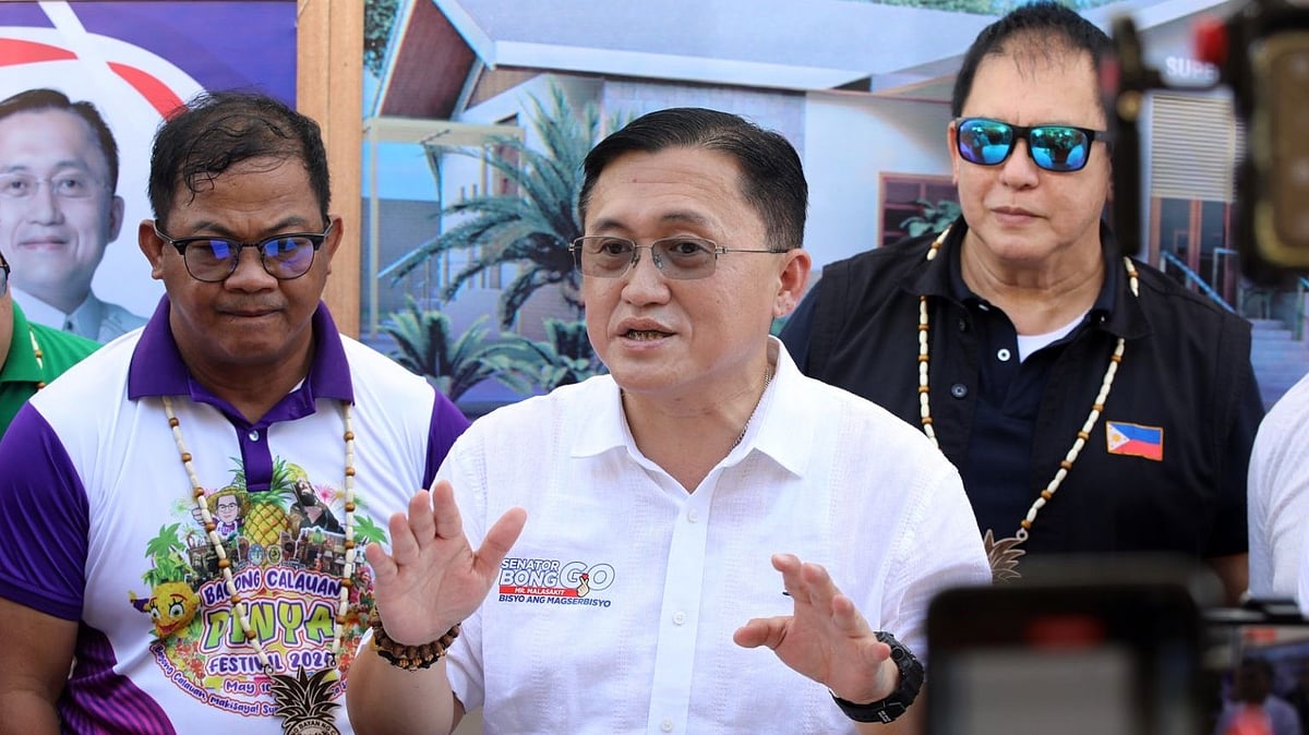 Bong Go inspects Super Health Center in Calauan