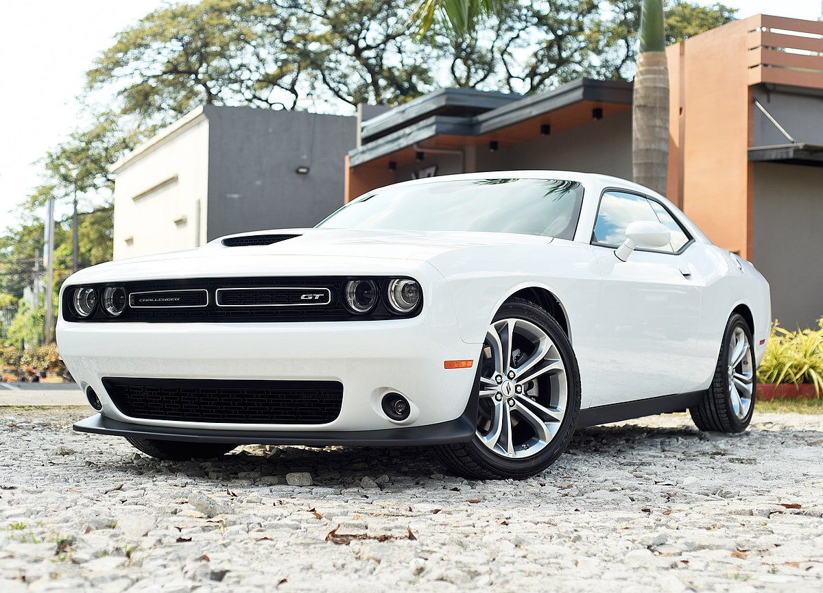 The end of an era: Calling all muscle car, gas-guzzler and never-say ...