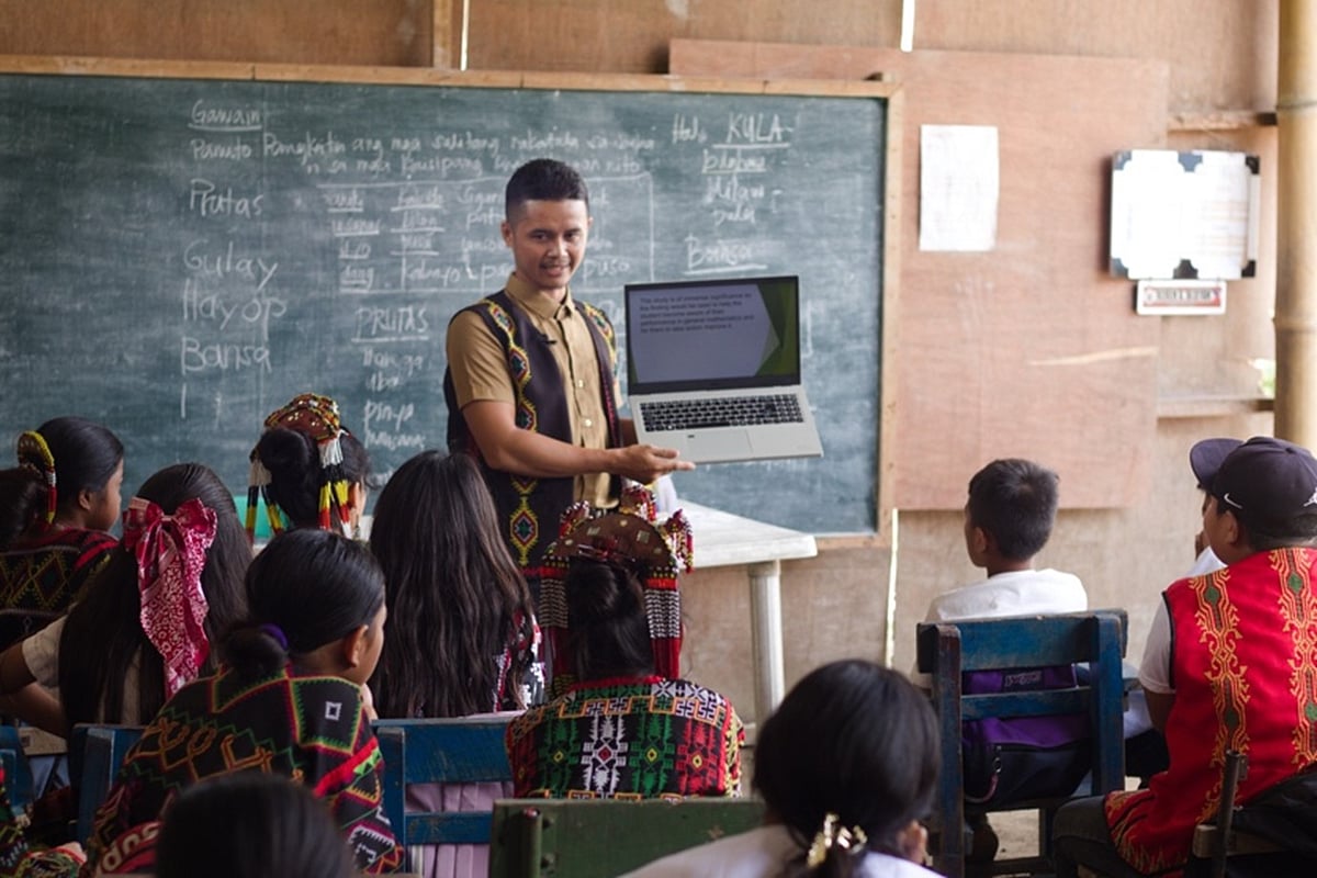 Towards a Brighter Future: ONE MERALCO FOUNDATION CHAMPIONS INCLUSIVE ...