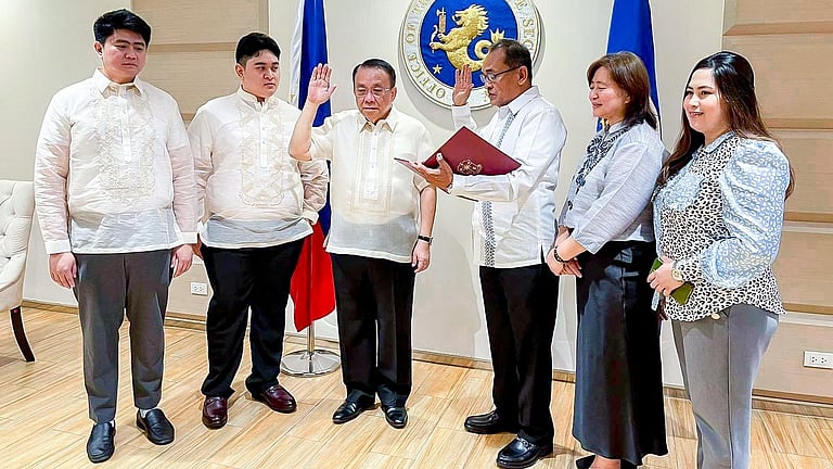 Marcos appoints ex-SWAT sharpshooter Jaime Santiago as new NBI chief