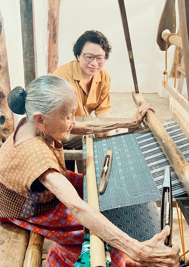 Avel Bacudio x iAcademy: A lesson on substance